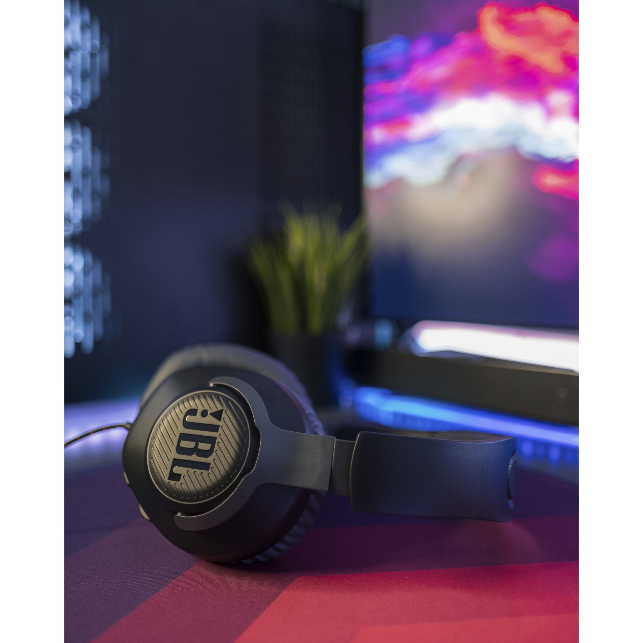 JBL Quantum 100 Gaming Headset - Black